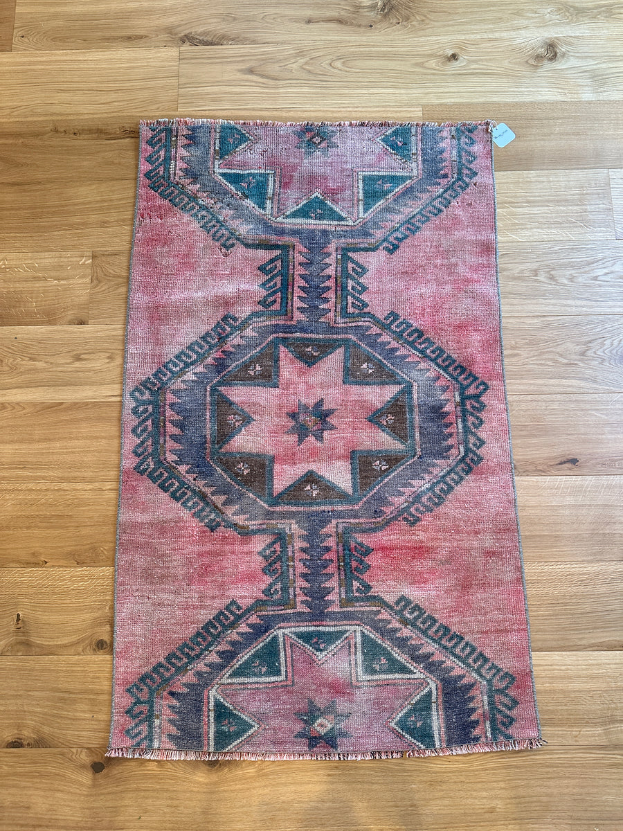 Turkish Star Rug – Ivy & Loom